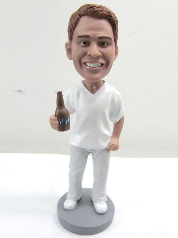 Male bobblehead holding a beer 1719 | Custom Bobbleheads & Group Orders ...